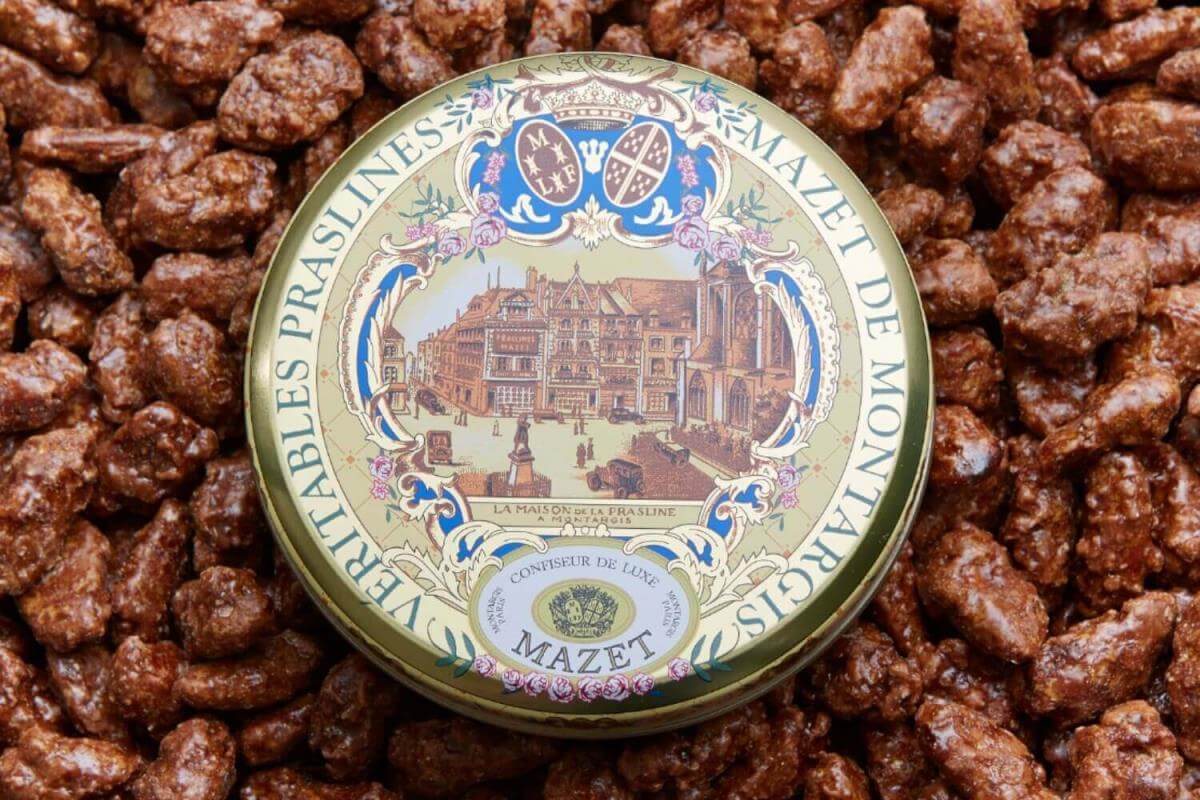 La praline n'est pas lyonnaise ! - Cybèle